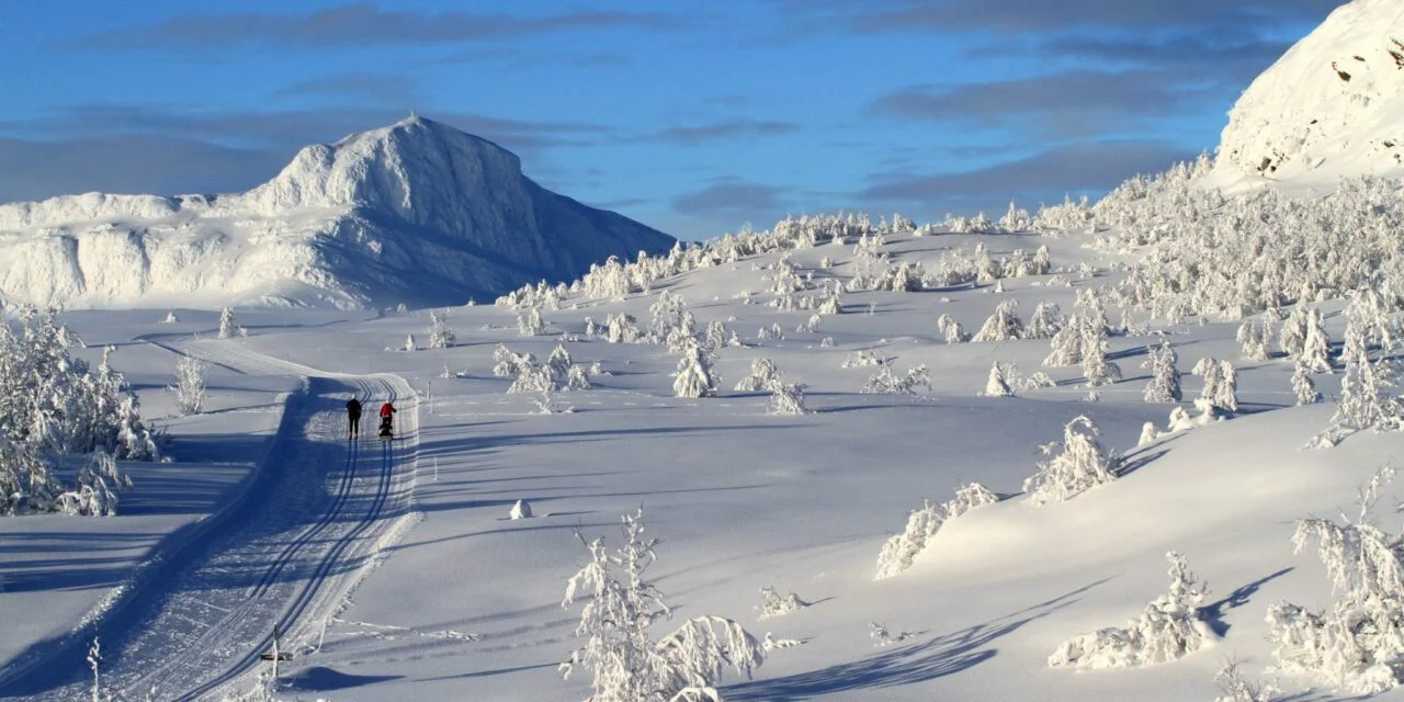 Winter adventures - Jotunheimen Travel