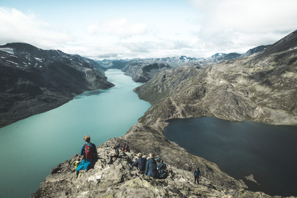 Gjende Ridges - Knutshøe & Besseggen - Jotunheimen Travel