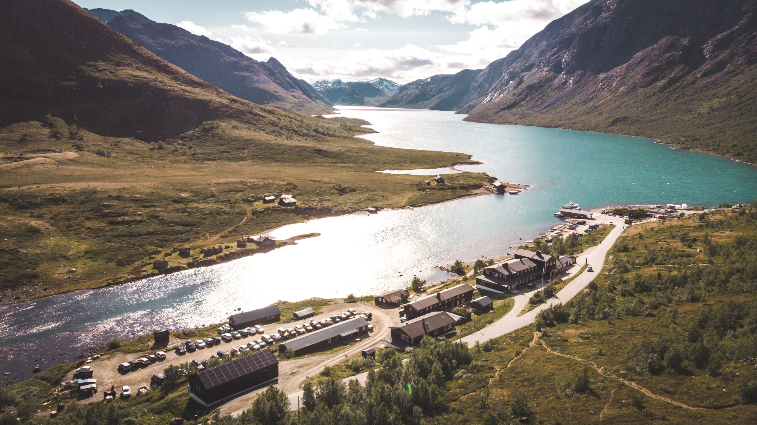 Discover Jotunheimen: The Classic Circuit - Jotunheimen Travel